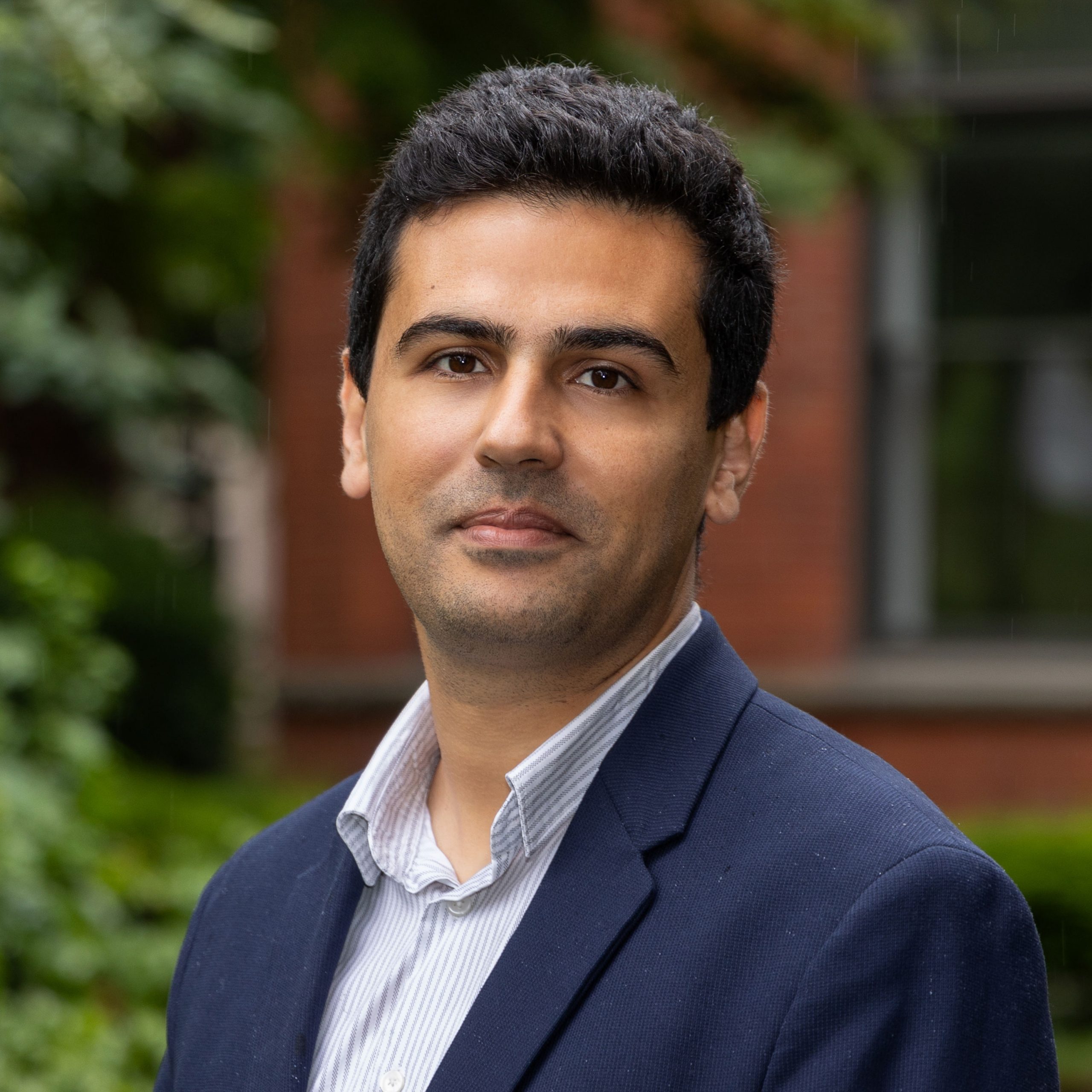 Shadi Henchiri - Evans School of Public Policy & Governance